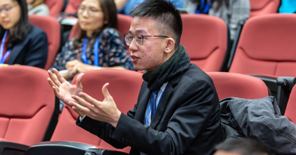 Using Authentic Assessment to Foster Critical Thinking in Politics ...